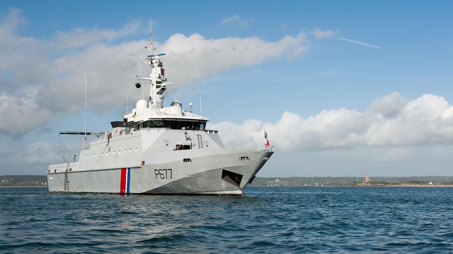 Un patrouilleur de la marine en escale à Paimboeuf ce weekend - RCA