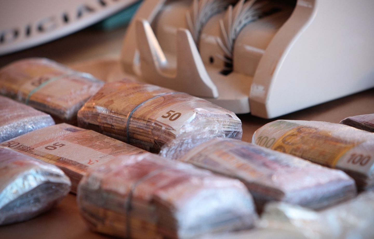 En France, le trafic de drogue génère 2.7 milliards d'euros par an