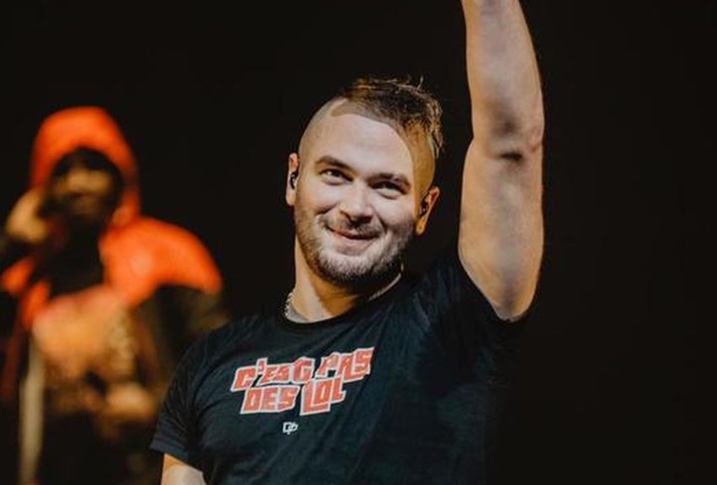 Jul devient le plus gros vendeur de l'histoire du rap français [VIDEO]