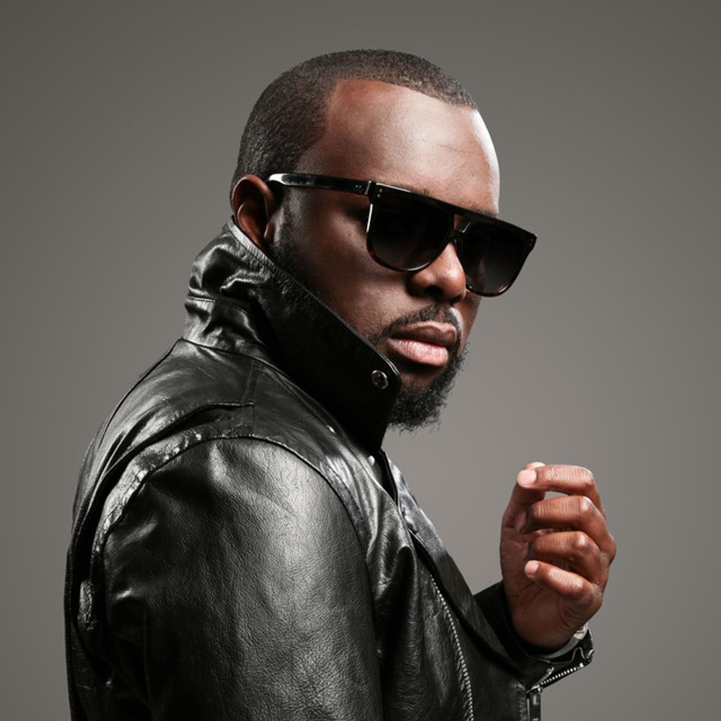 Maître Gims : la date de sortie de l’album « Ceinture Noire » dévoilée ...