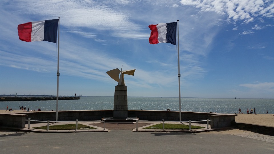 La place du Commando, à St Nazaire, doublement récompensée - OCEANE FM